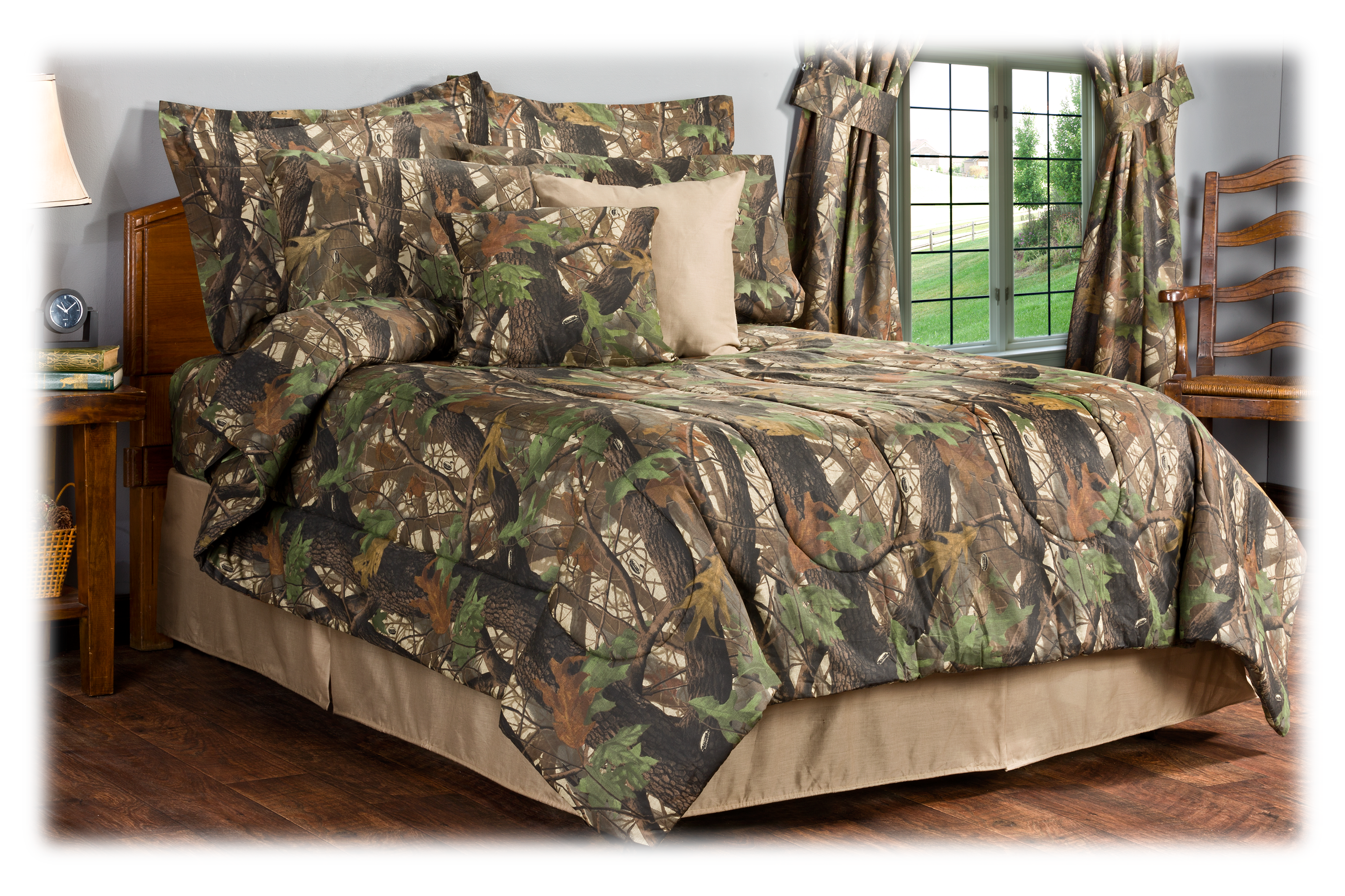 Bass Pro Shops Realtree Hardwoods Green HD Bedding Collection Comforter ...